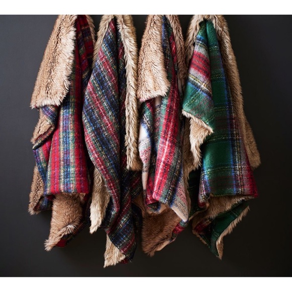 Pottery Barn | Bedding | New Pottery Barn Stewart Plaid Faux Fur Back ...